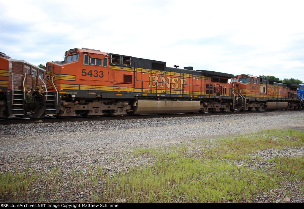 BNSF 5433